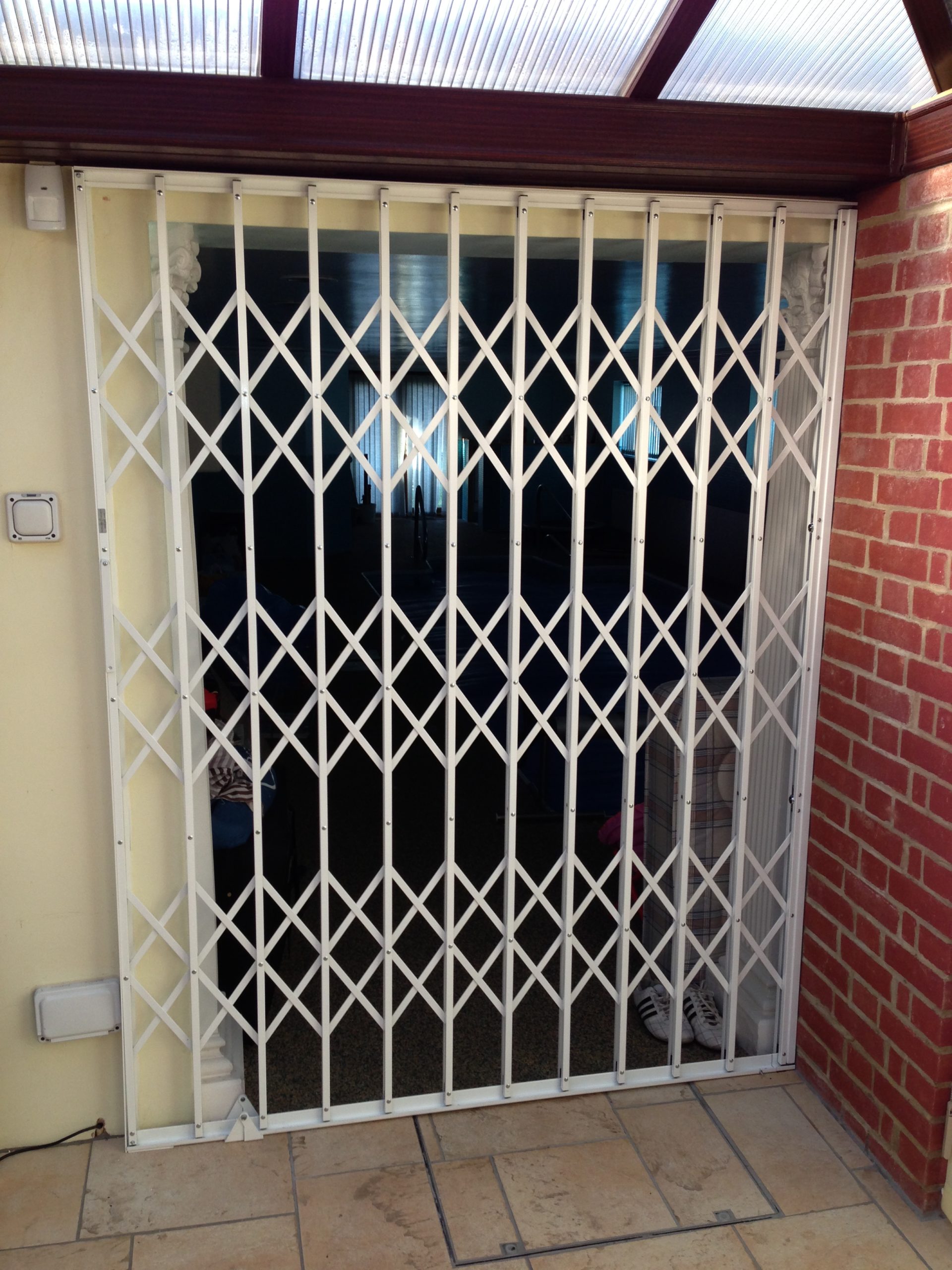 Lift up Track - Safeguard Security